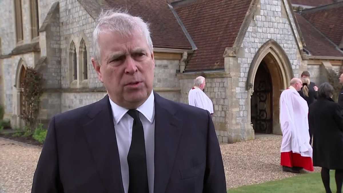 Prince Andrew: The queen is left with a 'huge void' in her life after ...