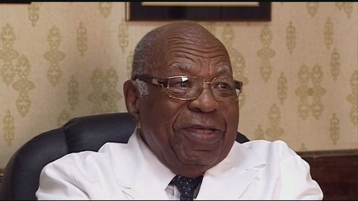 Korea: WXII 12 Remembers - Dr. Alvin Blount