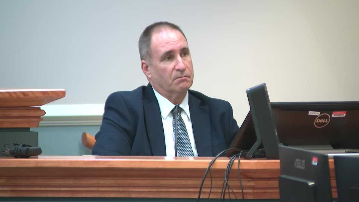 Dale Holloway cross-examines investigator for Hillsborough County ...