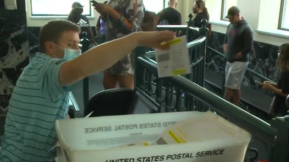 Iowa Democrats, Republicans gear up for Election Day