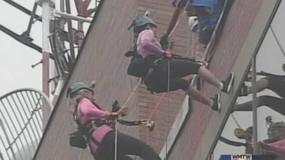 Erin Ovalle, Meghan Torjussen rappel for Rippleffect