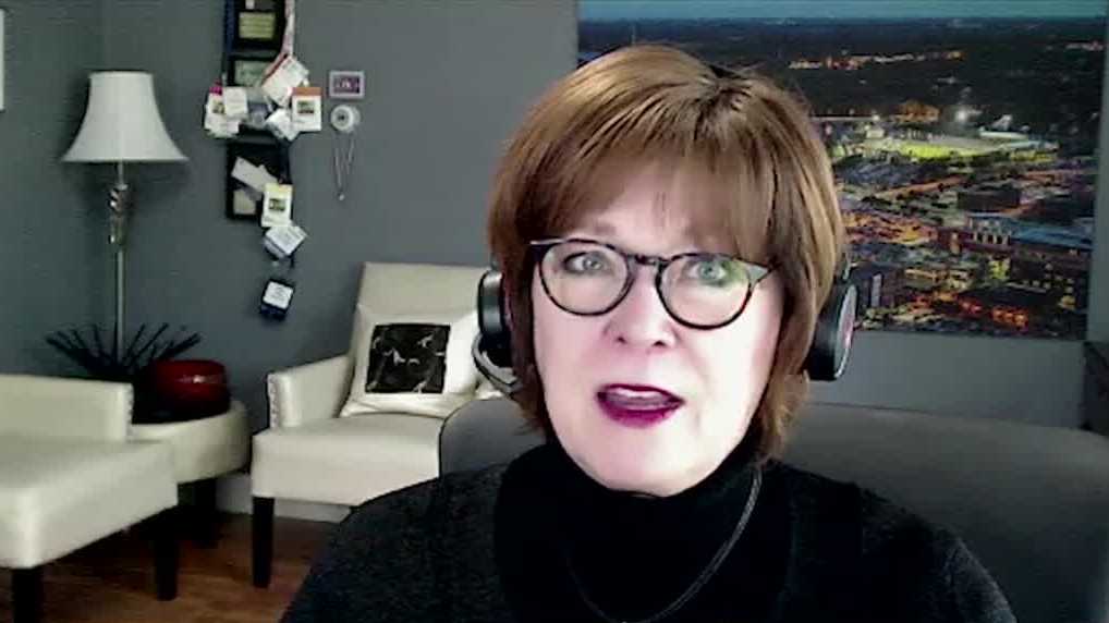 Longtime pollster J. Ann Selzer stops work on Iowa poll