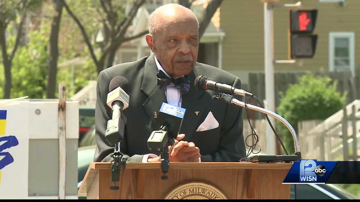 Person of the Week: Dr. Lester Carter