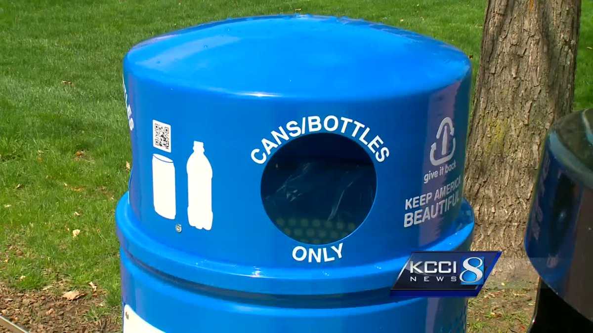 Recycle DSM: New bins help keep downtown clean