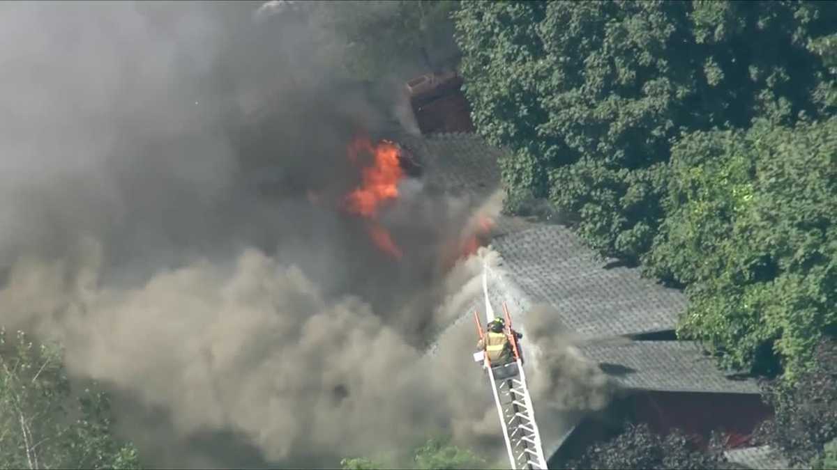 Firefighters battle heavy flames, thick smoke in Ipswich, Mass.