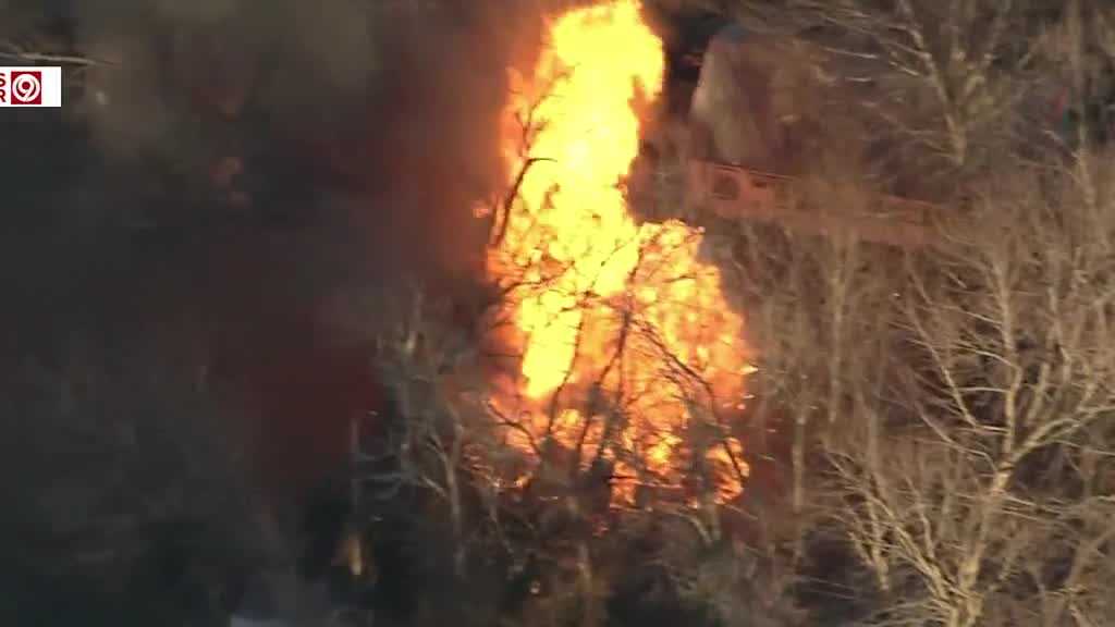 Firefighters battle garage blaze after explosion in Kansas City, Kansas