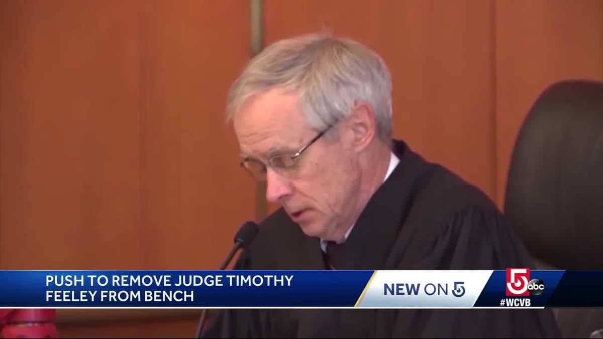 Lawmakers want judge removed from bench