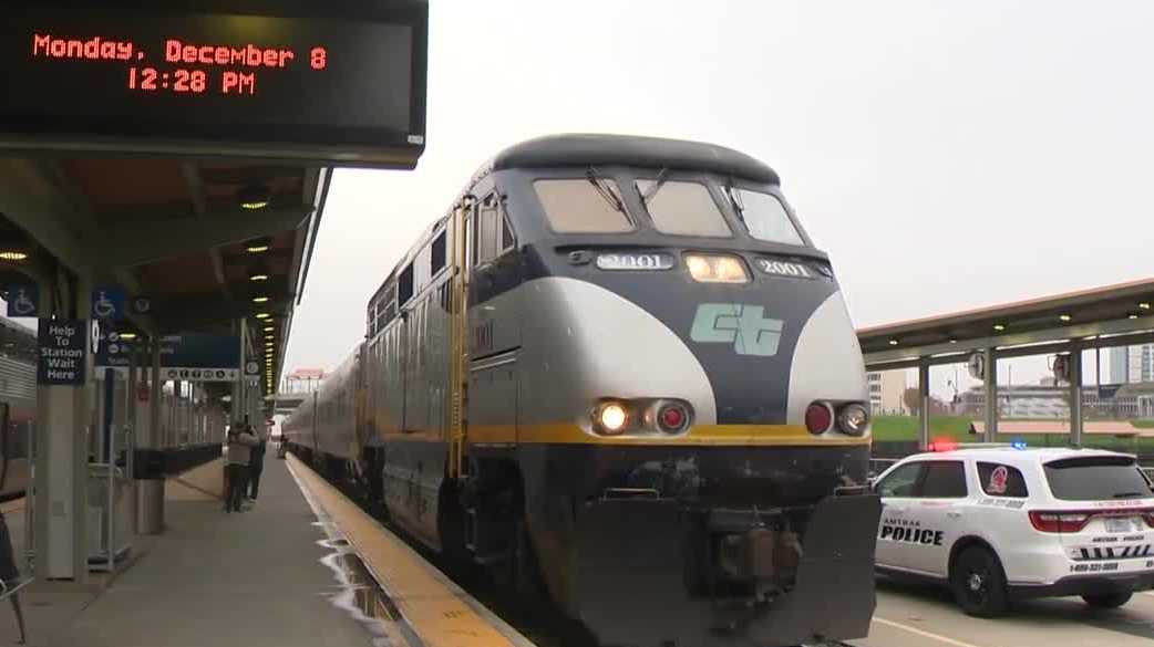 Sacramento welcomes return of Gold Runner train service