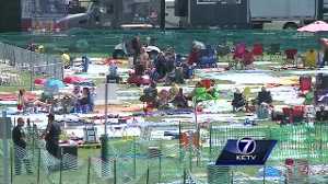 Crowd gathers for Fourth of July concert, fireworks - KETV