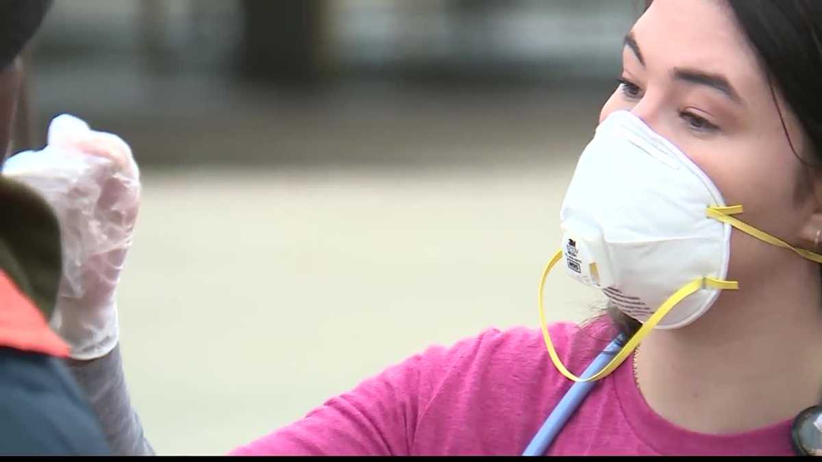 Mobile nurses help Kansas City homeless during COVID-19 outbreak