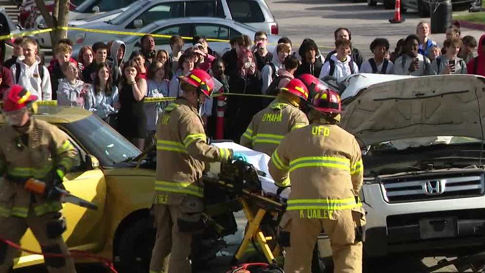 Omaha high school show students dangers of drunk driving