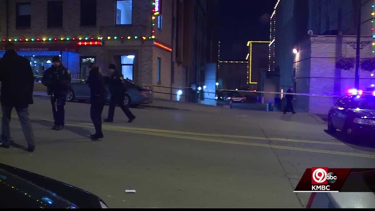 Shooting injures 1 on Country Club Plaza Saturday