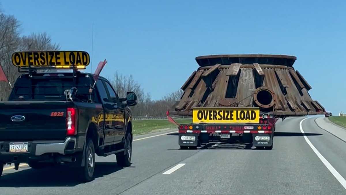 Massive 150-ton superload travels through Pennsylvania counties