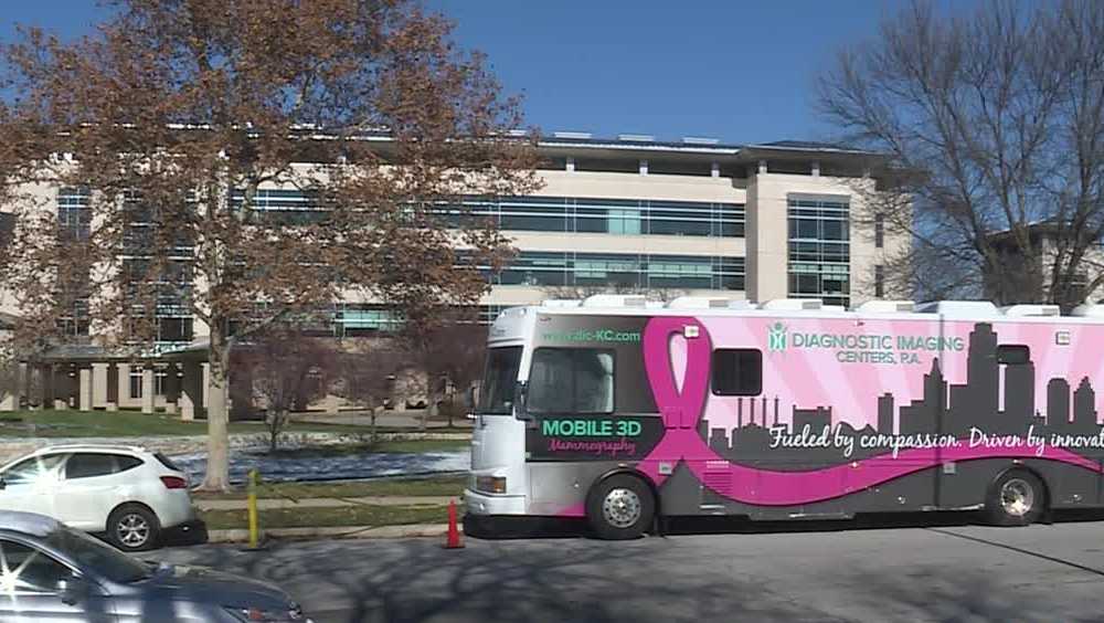Stowers Institute brings mobile mammogram bus to employees