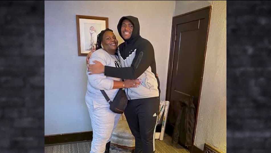 Steelers draft pick Derrick Harmon's mother has died