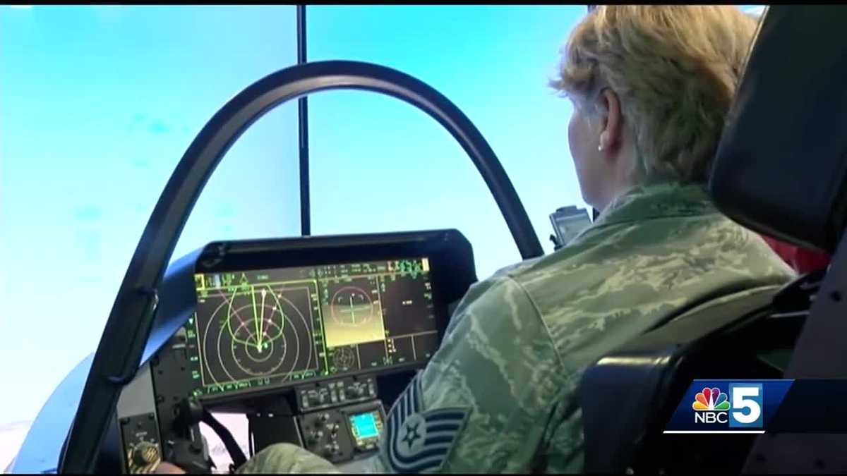 Air Force brings F-35 flight simulator to Vermont