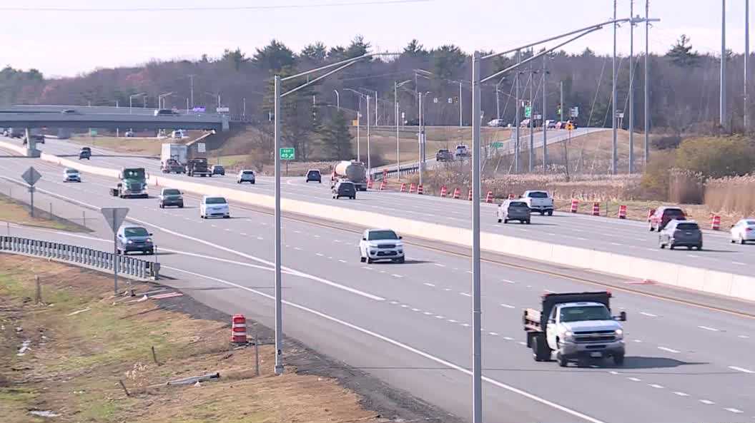 AAA shares advice on how to stay safe when breaking down on the highway