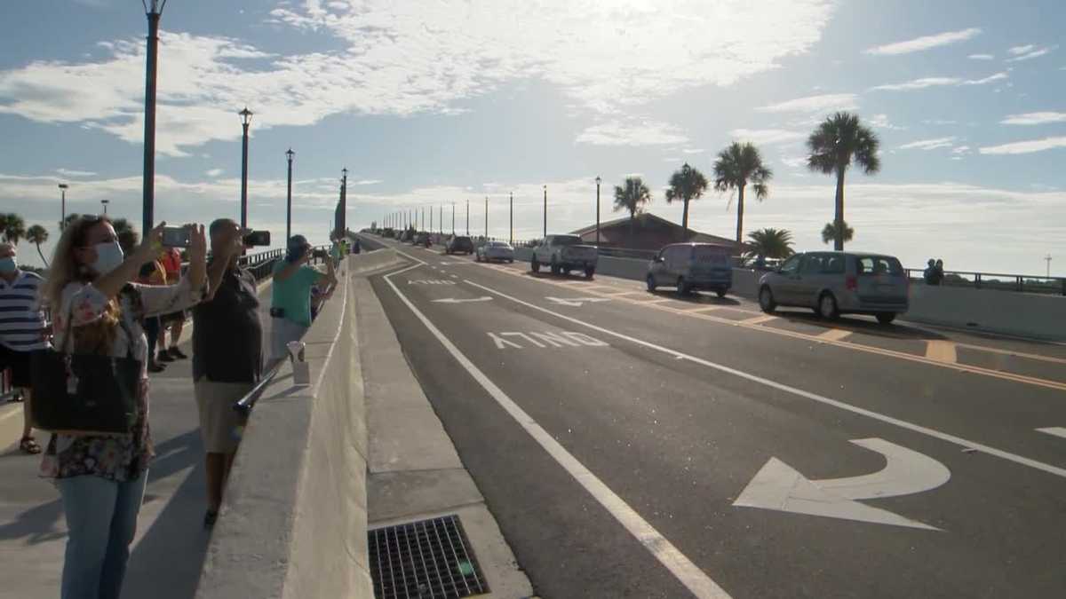 Veterans Memorial Bridge opens