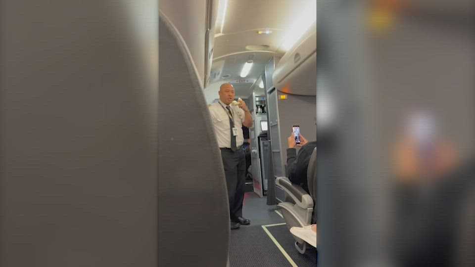 Omaha plane emergency landing: Video shows flight attendant response