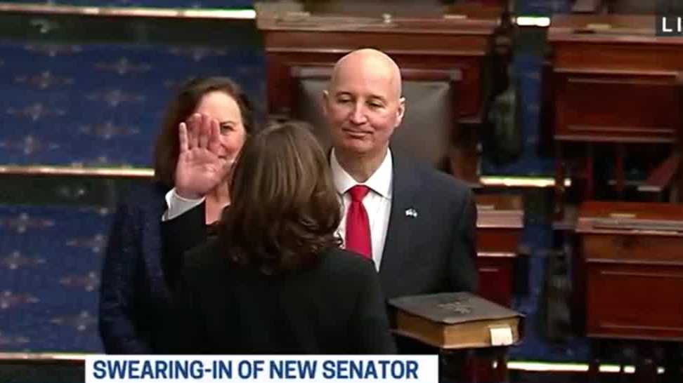 Pete Ricketts sworn in as Nebraska's US Senator