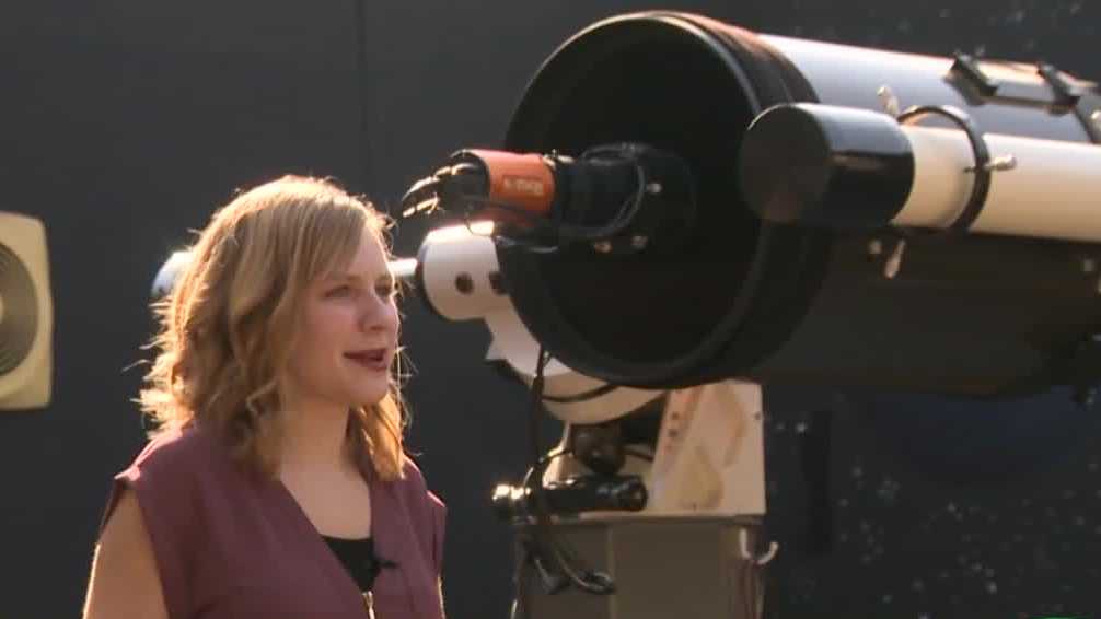 Lifelong 'astronomy moments' inspire young astrophysicist's path