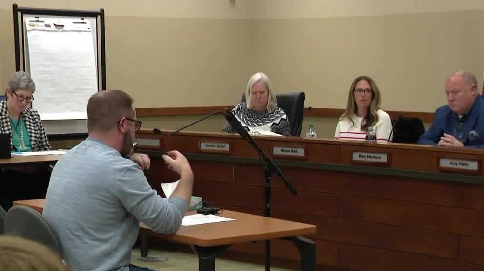 Elkhorn Public School Board votes to re-zone some elementary schools