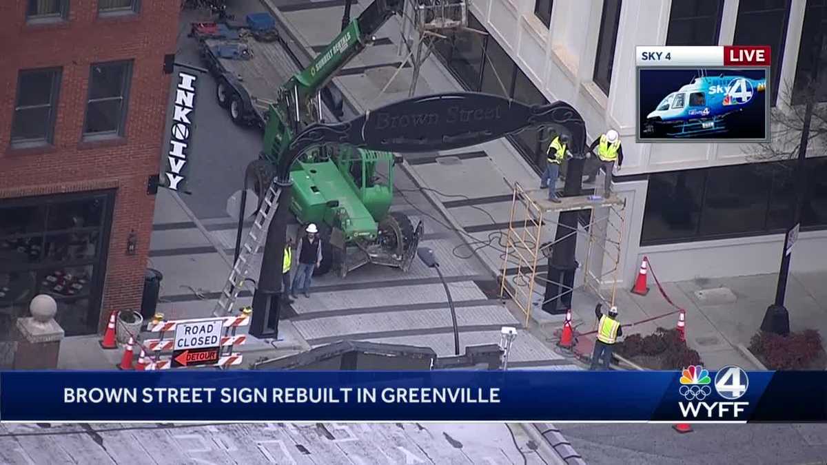 DOWNTOWN-Greenville's damaged Brown Street sign replaced with new ...
