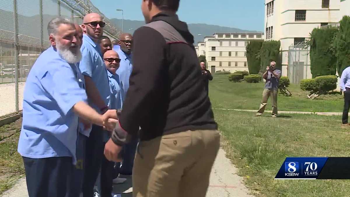 Prison program gives students and Ca. inmates chance to interact