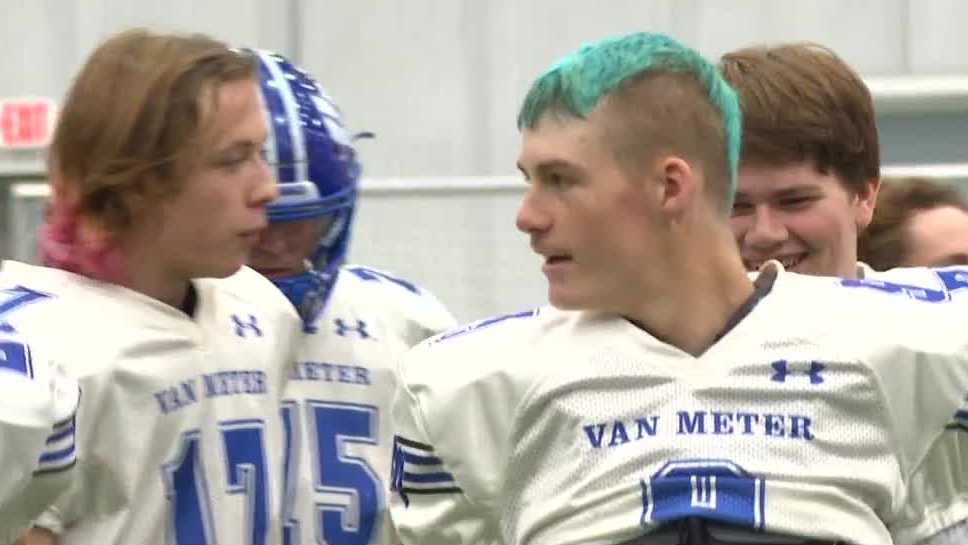 Van Meter Bulldogs are styling for state