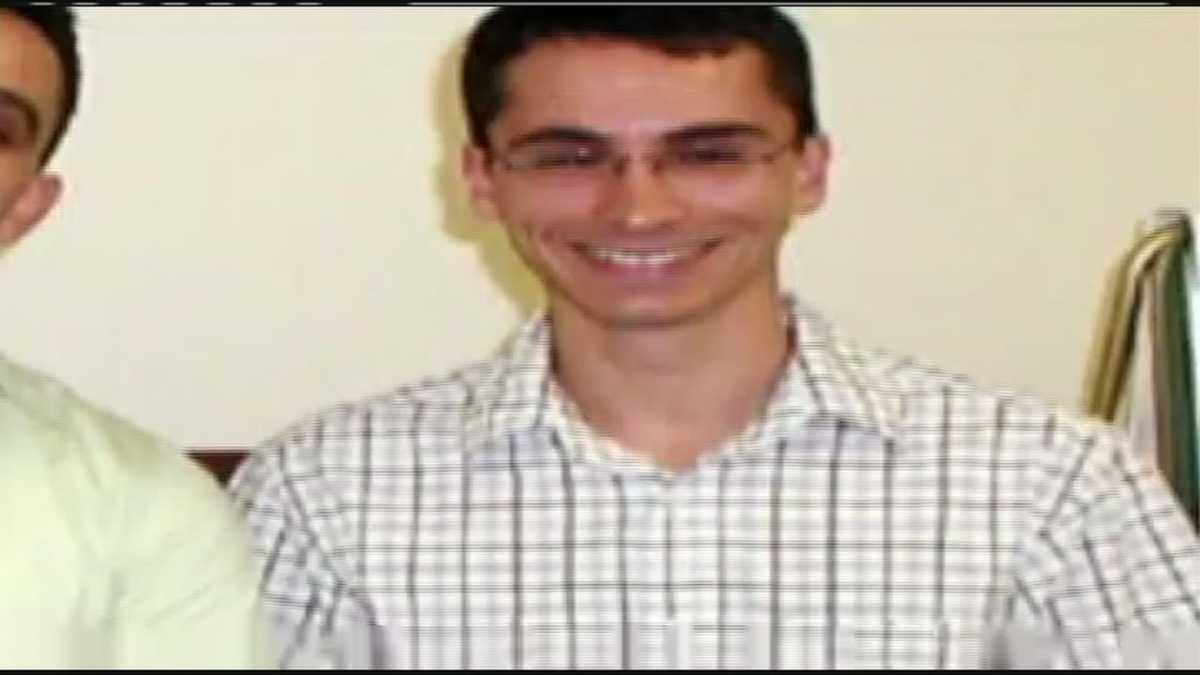 Former FAU employee Seth Thompson arrested on charges of video voyeurism