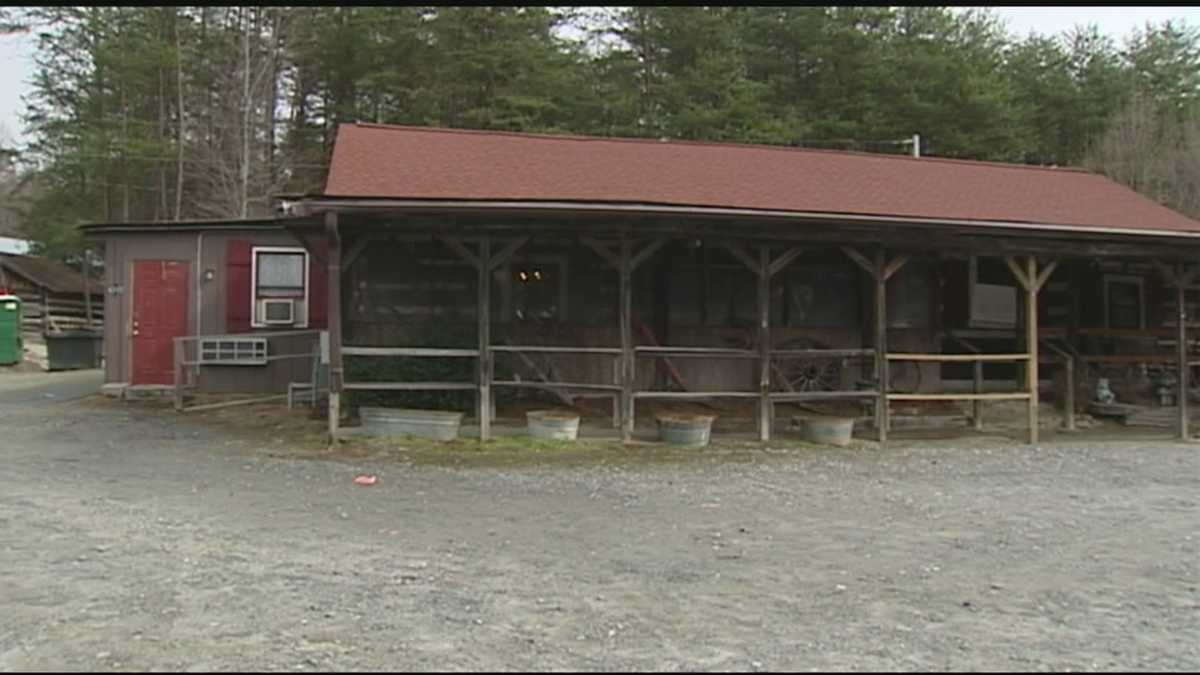 "Hillbilly Hideaway" in Stokes County sharing local food and music