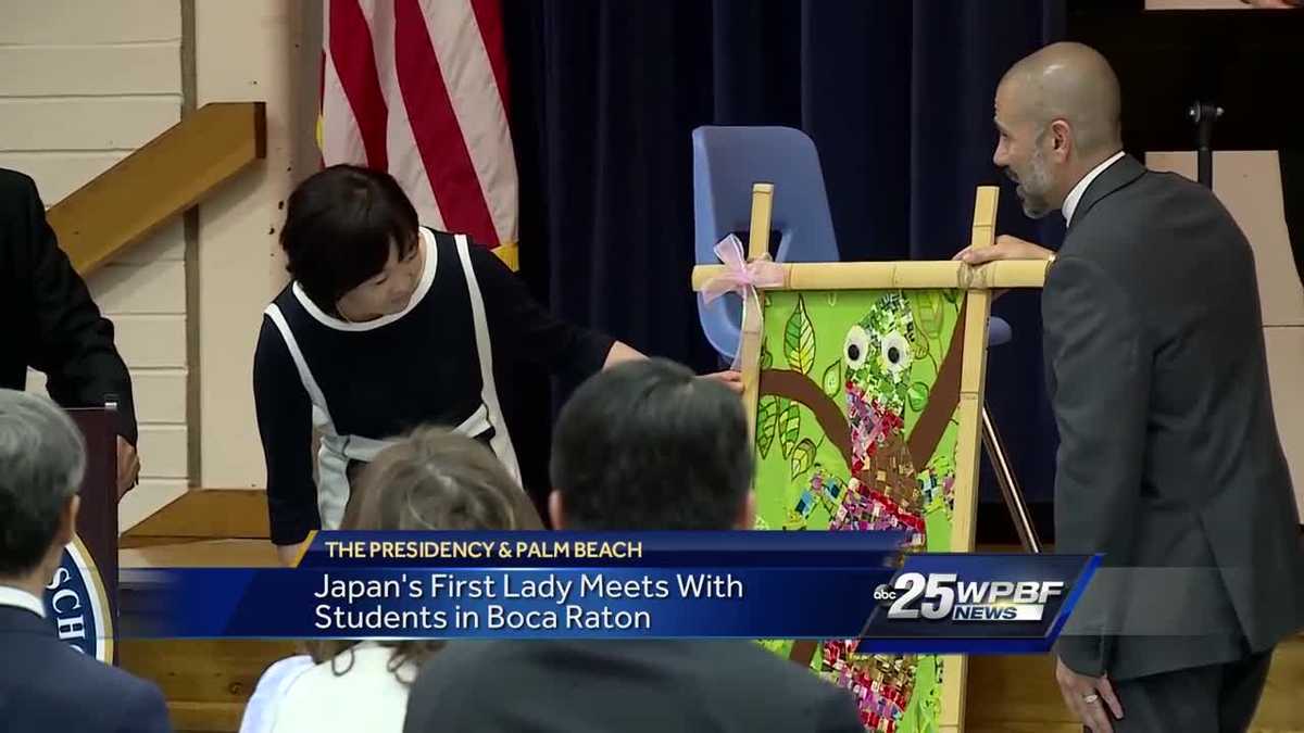 Local students meet Japan's first lady