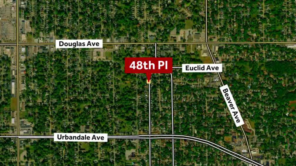 Des Moines man critically injured by live power line taken to Iowa City ...