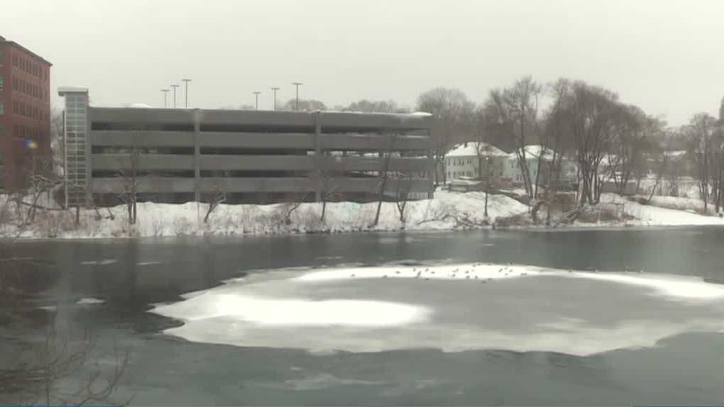 Maine's famous rotating ice disk returns