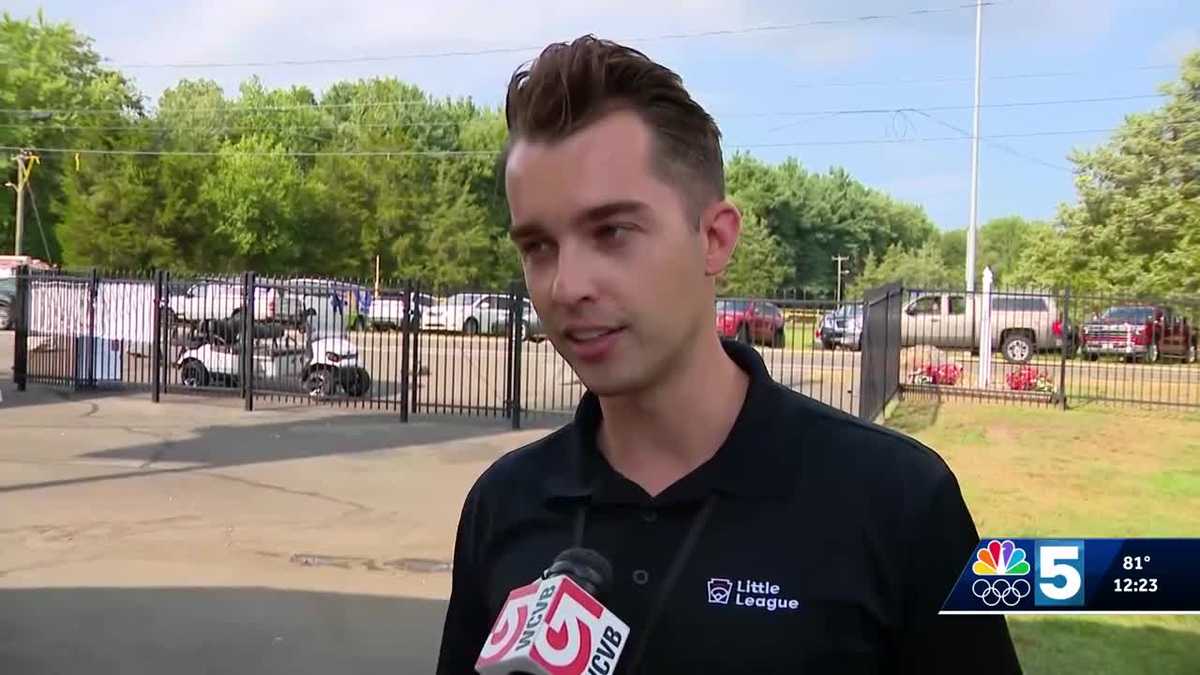 NBC5 Chief Meteorologist Tyler Jankoski volunteering at Little League ...
