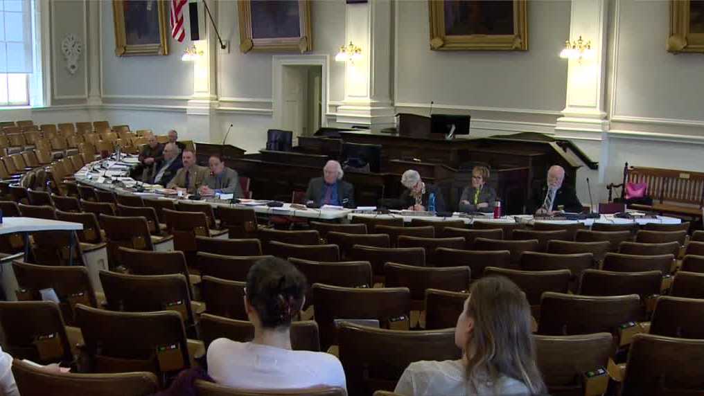 'Fetal heartbeat' bill would ban most abortions in NH