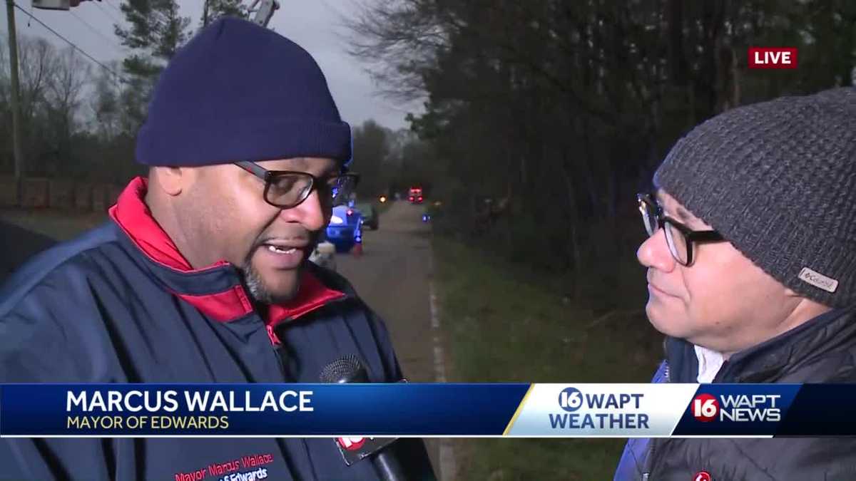 Mayor of Edwards discusses recovery after tornado damage