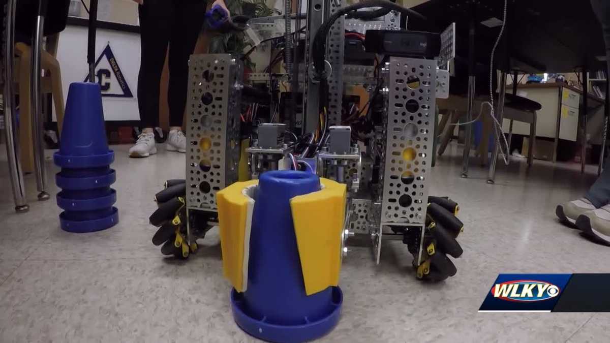 Louisville school only one in Kentucky headed to robotics world ...