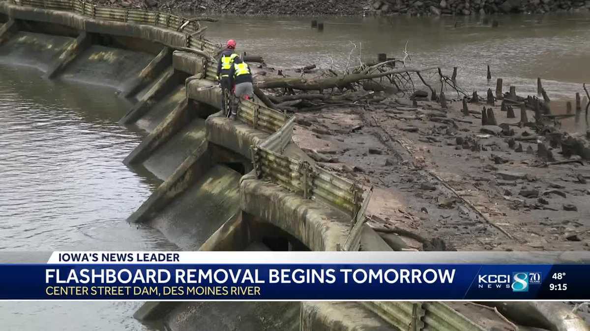 Crews removing flashboards from Center Street Dam in Des Moines