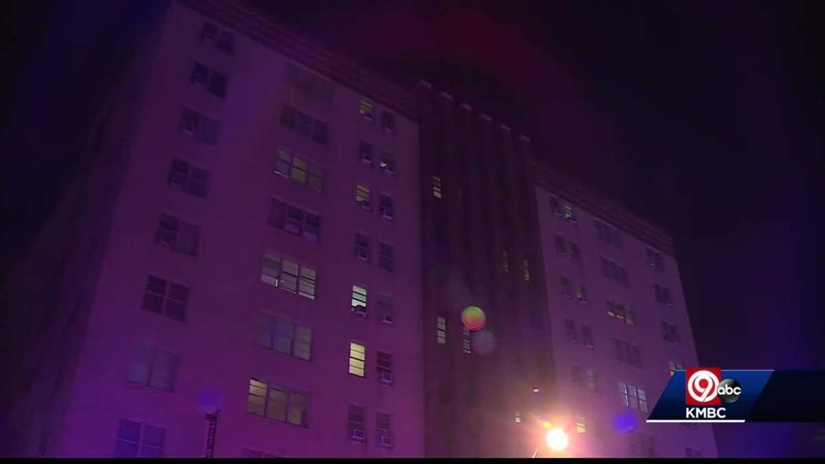 2 injured after high-rise fire in Kansas City