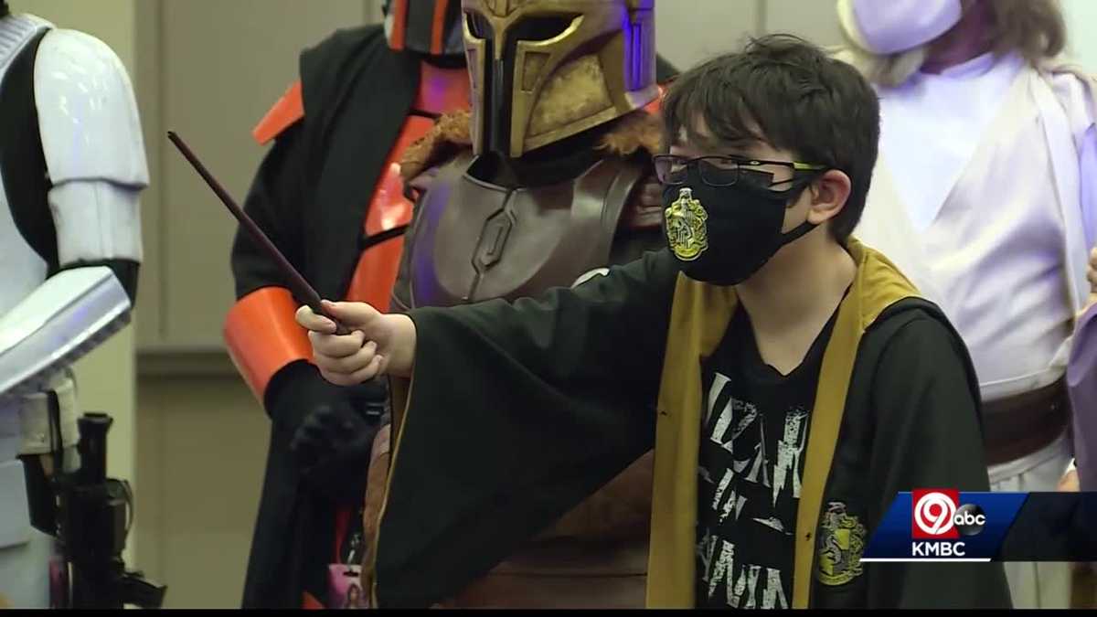 Dream Factory helps kids meet celebrities at Kansas City Planet Comicon