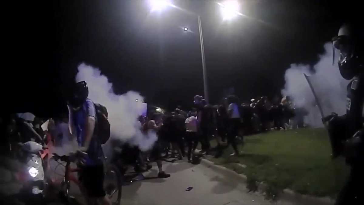City Council of Iowa City approves independent review of June 3 protest ...