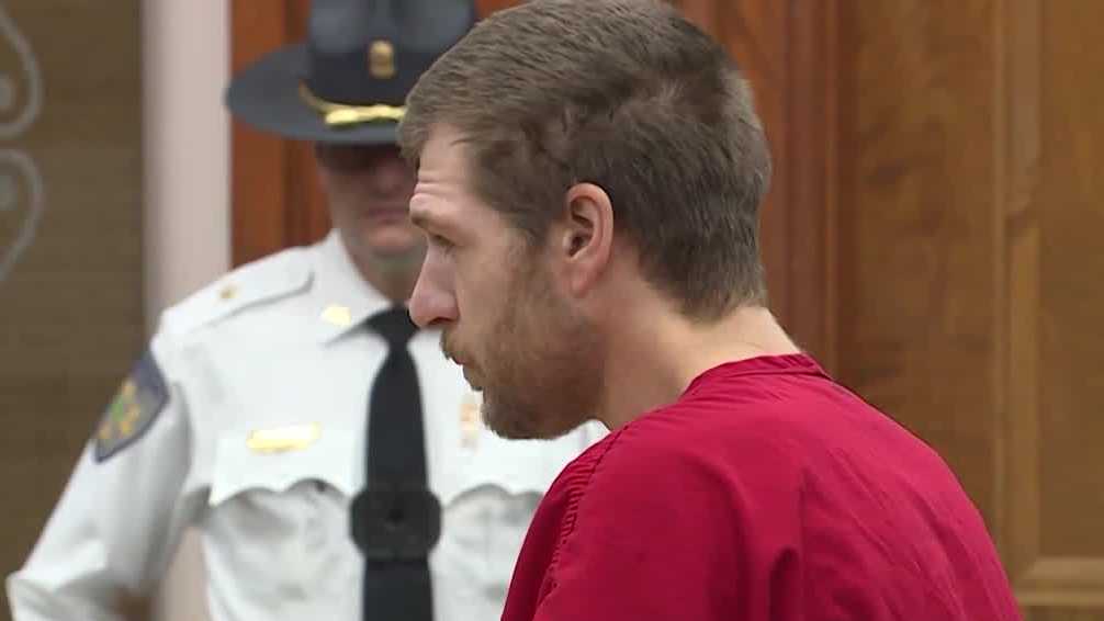Scott Mason pleads not guilty to shooting police officer