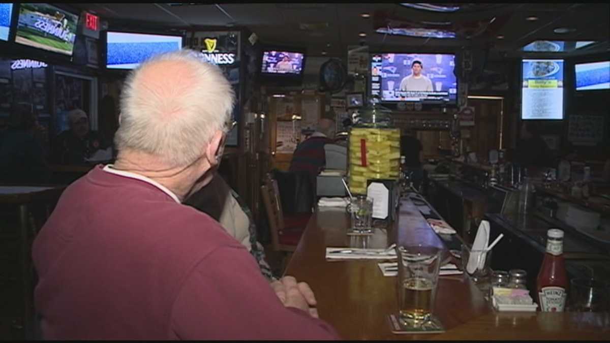 Fans give their take on "Deflate-Gate"