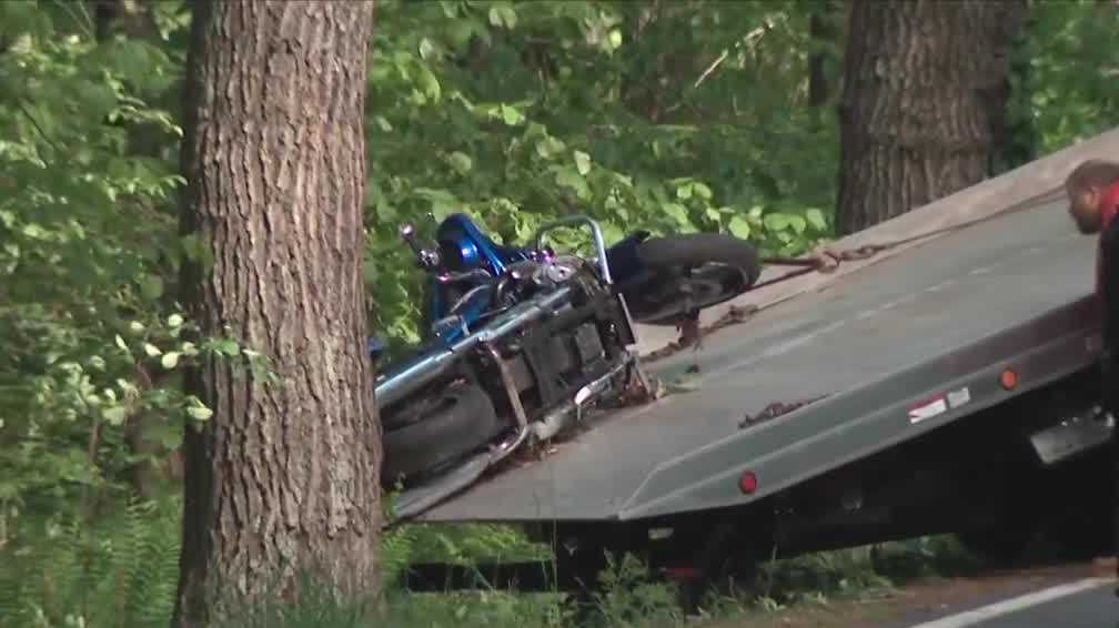 Londonderry, New Hampshire crash: Motorcyclist killed