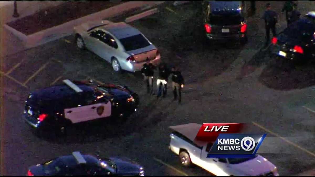 Johnny Rowlands in NewsChopper 9 helps capture suspect who fled police