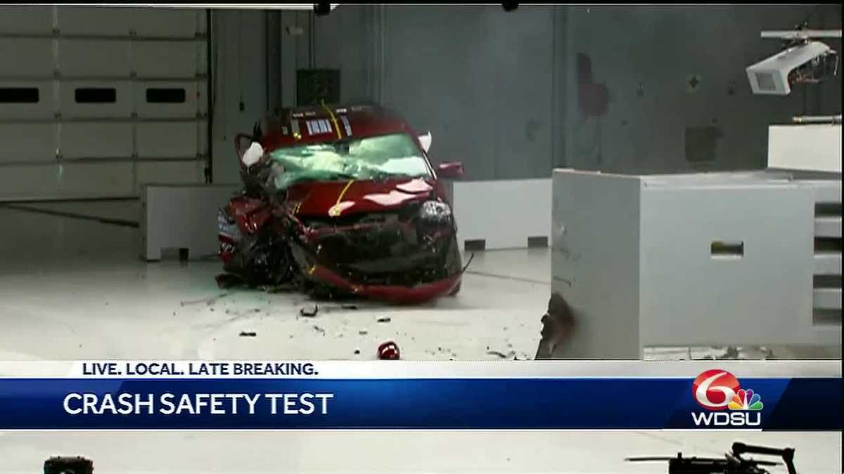 Crash test for popular minivan raises concerns