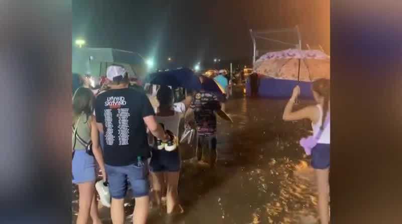 Flash floods force Wisconsin State Fair to cancel final day