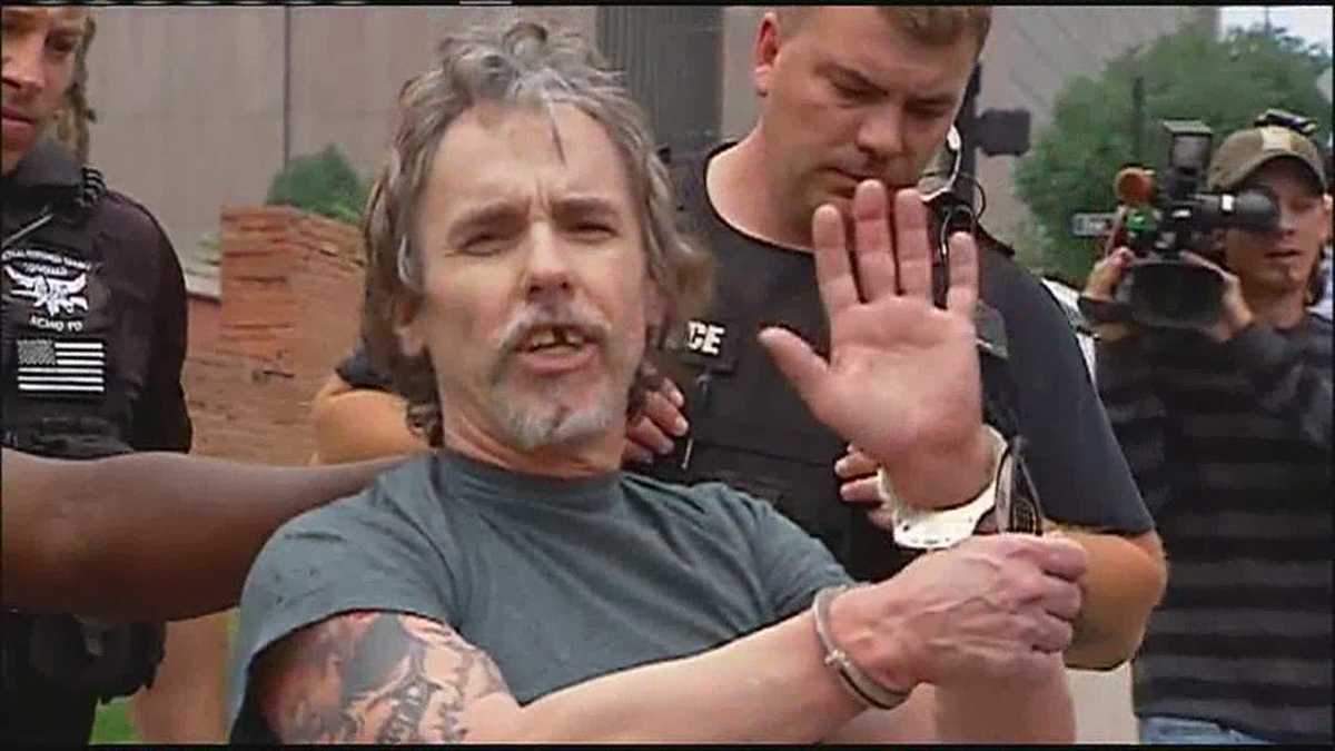 Escapee sends back message after being re-arrested