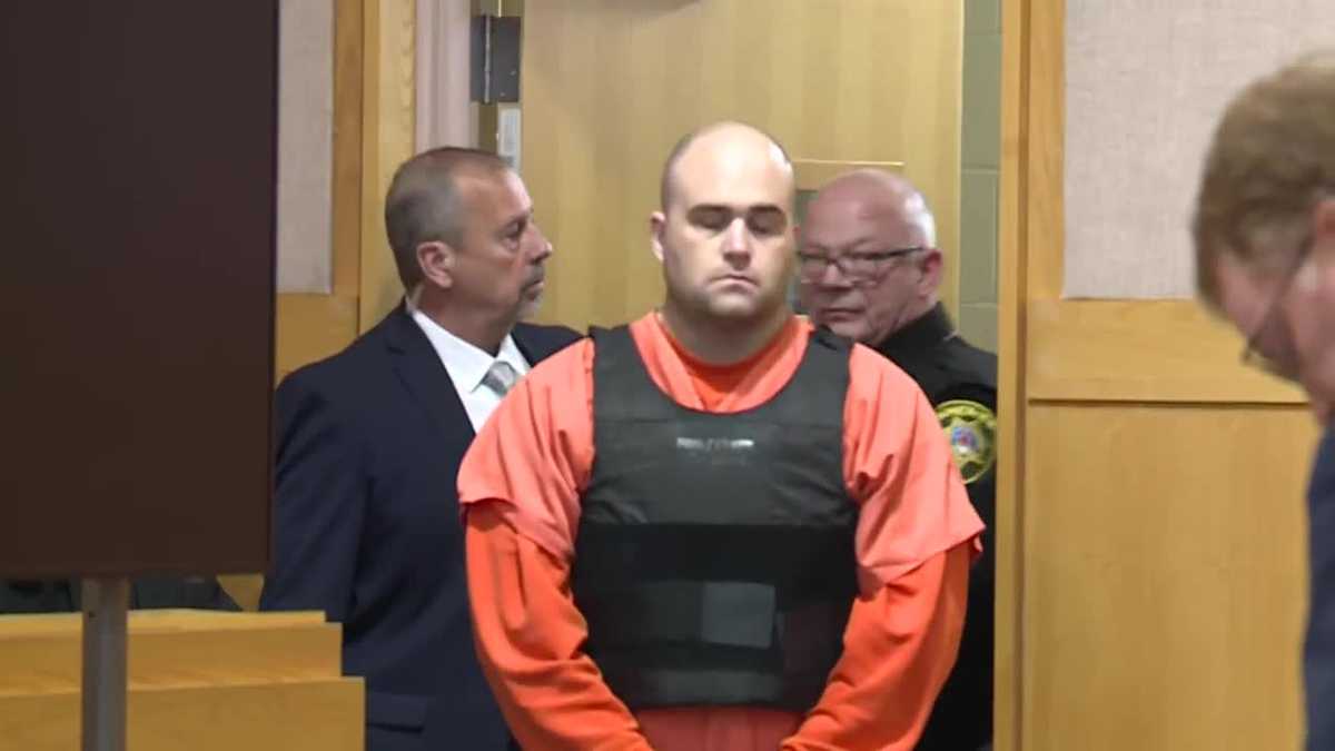 Docs: Joseph Eaton stole multiple guns from murder victim